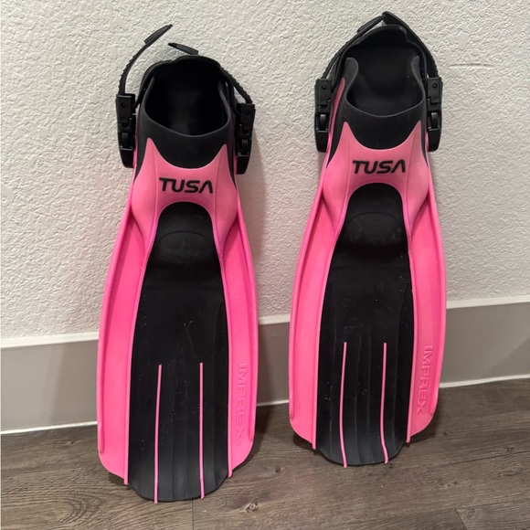 Swim | Tusa Pink And Black Diving Fins | Poshmark
